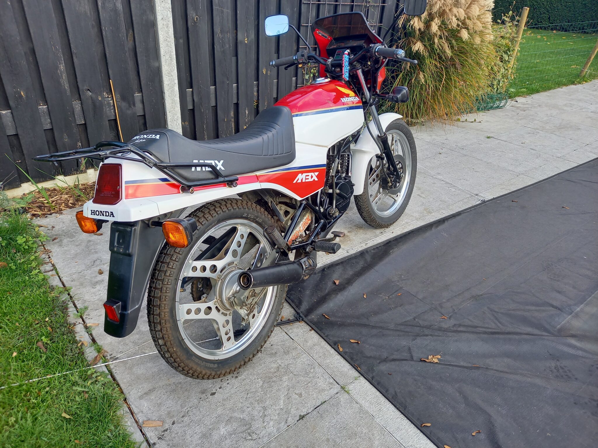 te koop Honda MBX50 , 15000km als nieuw , zeer mooi : : 't Brummerke